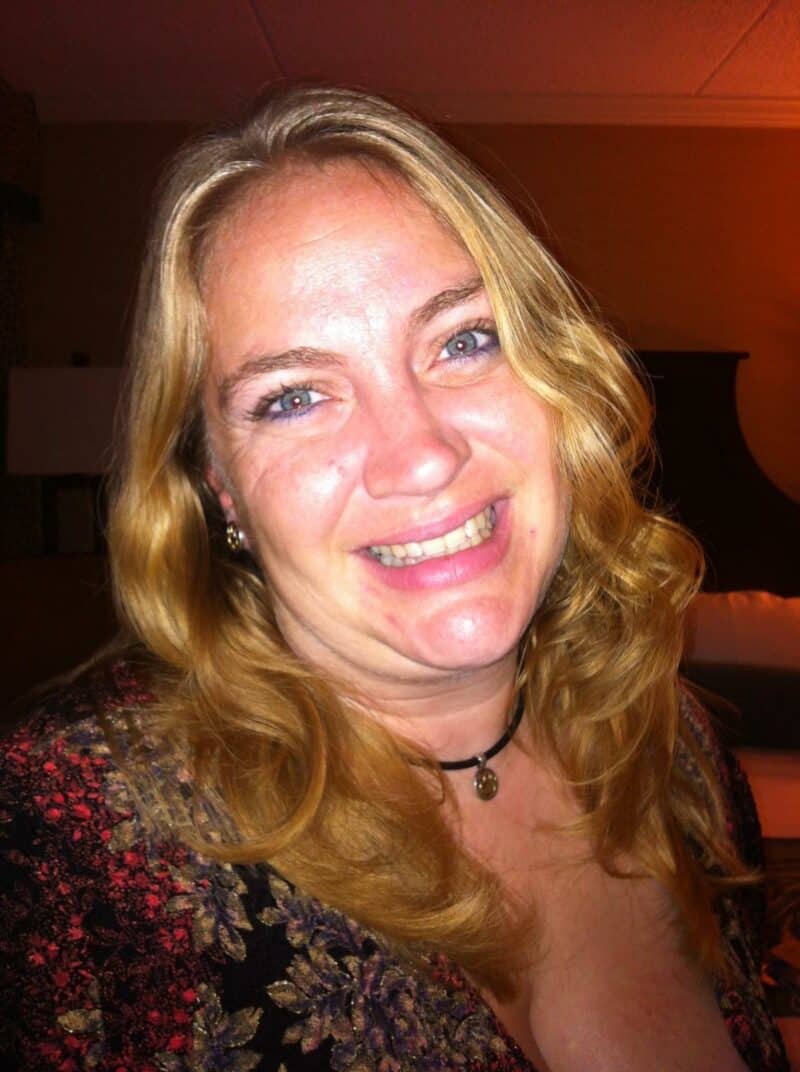Meet the Staff: Expertise in Pet Grooming & Care | Iv San Bernard USA